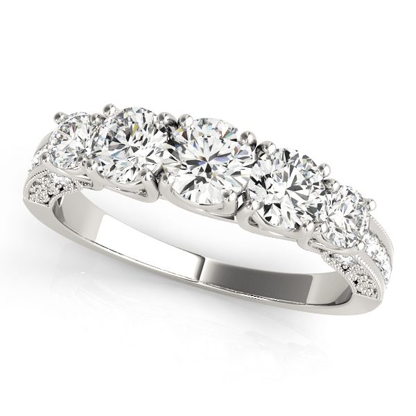 Fashionable Diamond Wedding Band